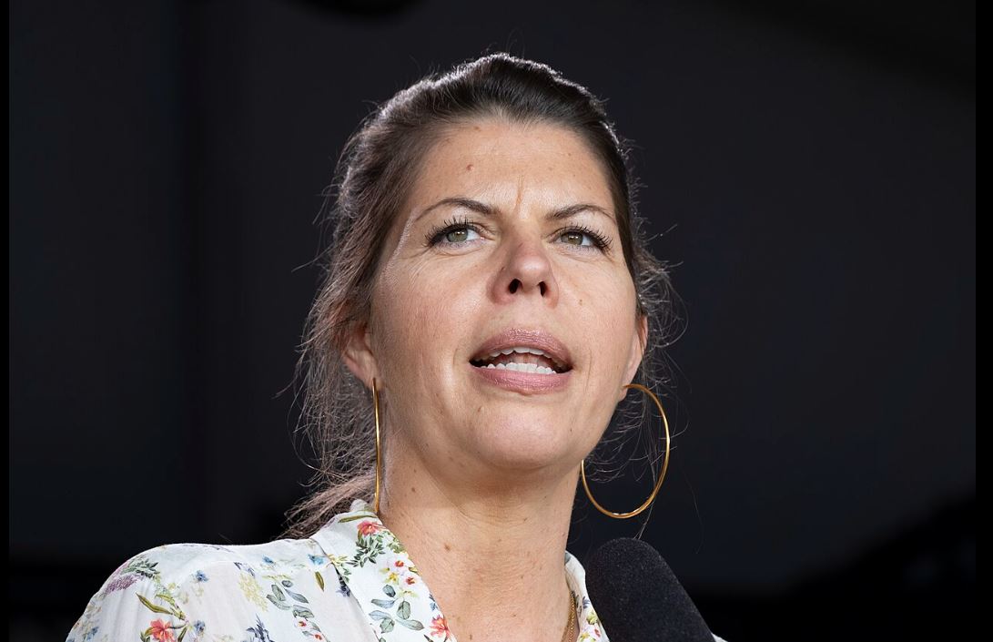 Den Korte Avis | Alternativet gør grin med demokratiet
